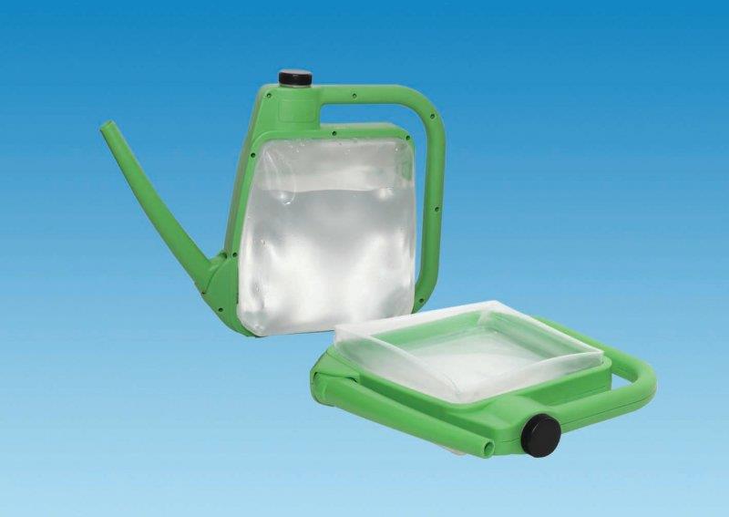 Collapsible GREEN 6 Litre Watering Can | Water carriers | Leisureshopdirect