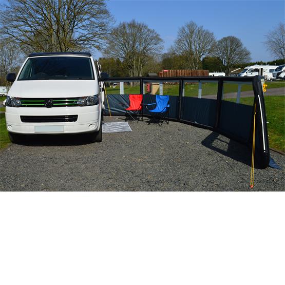 Maypole Inflatable Windbreak (5 Panel) (MP9539) | Windbreaks ...