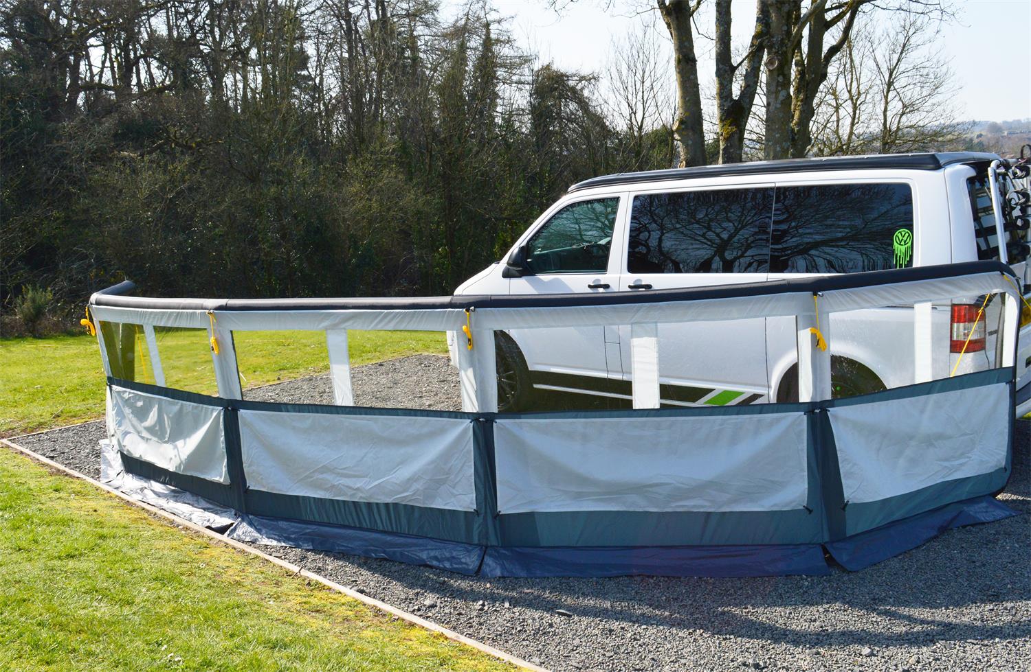 Maypole Inflatable Windbreak (5 Panel) (MP9539) | Windbreaks ...