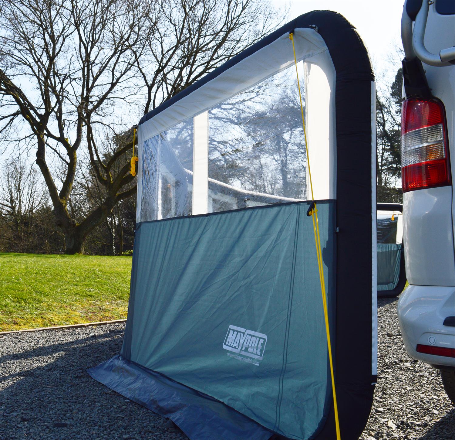 Maypole Inflatable Windbreak (5 Panel) (MP9539) | Windbreaks ...