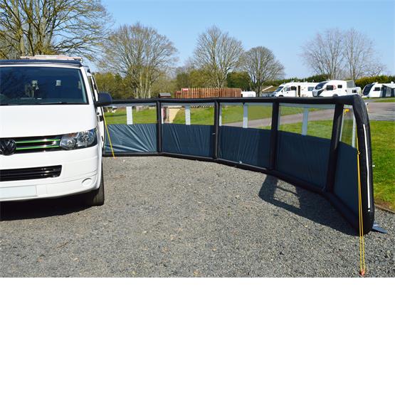 Maypole Inflatable Windbreak (5 Panel) (MP9539) | Windbreaks ...