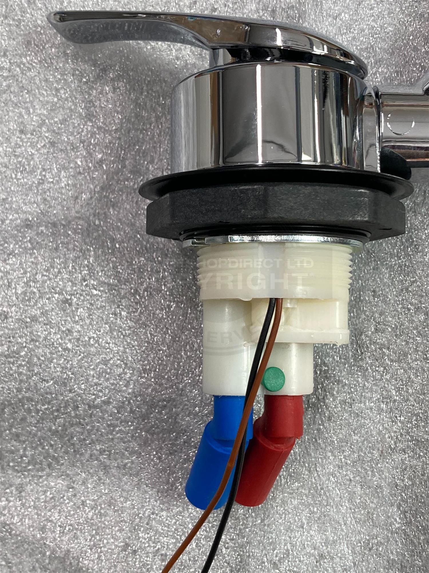 Reich TWIST Mixer Tap Chrome - Left Hand | Reich Keramik TWIST Single ...