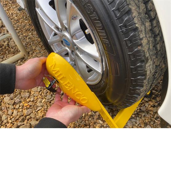 Milenco Wraith 2 Wheel Lock (for Motorhomes) | Milenco Code: 6941 ...