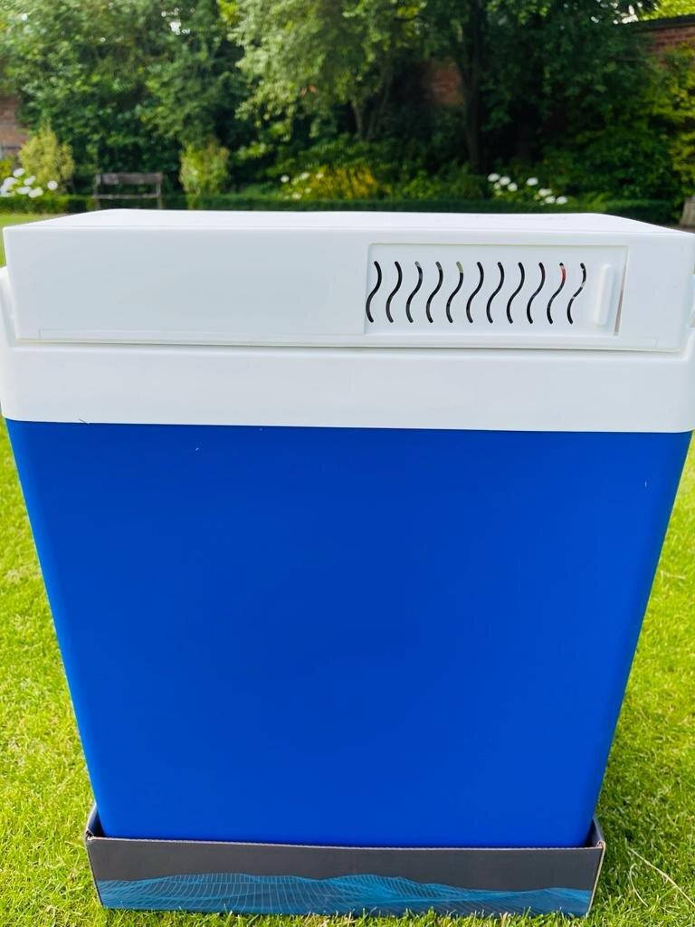 Zorn 12V/230V Z32 30 Litre Cool Box | Electric Cool Boxes ...