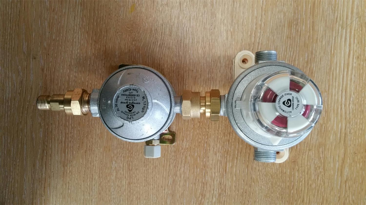 Gaslow Automatic changeover kit for propane. 30 mbar output pressure ...