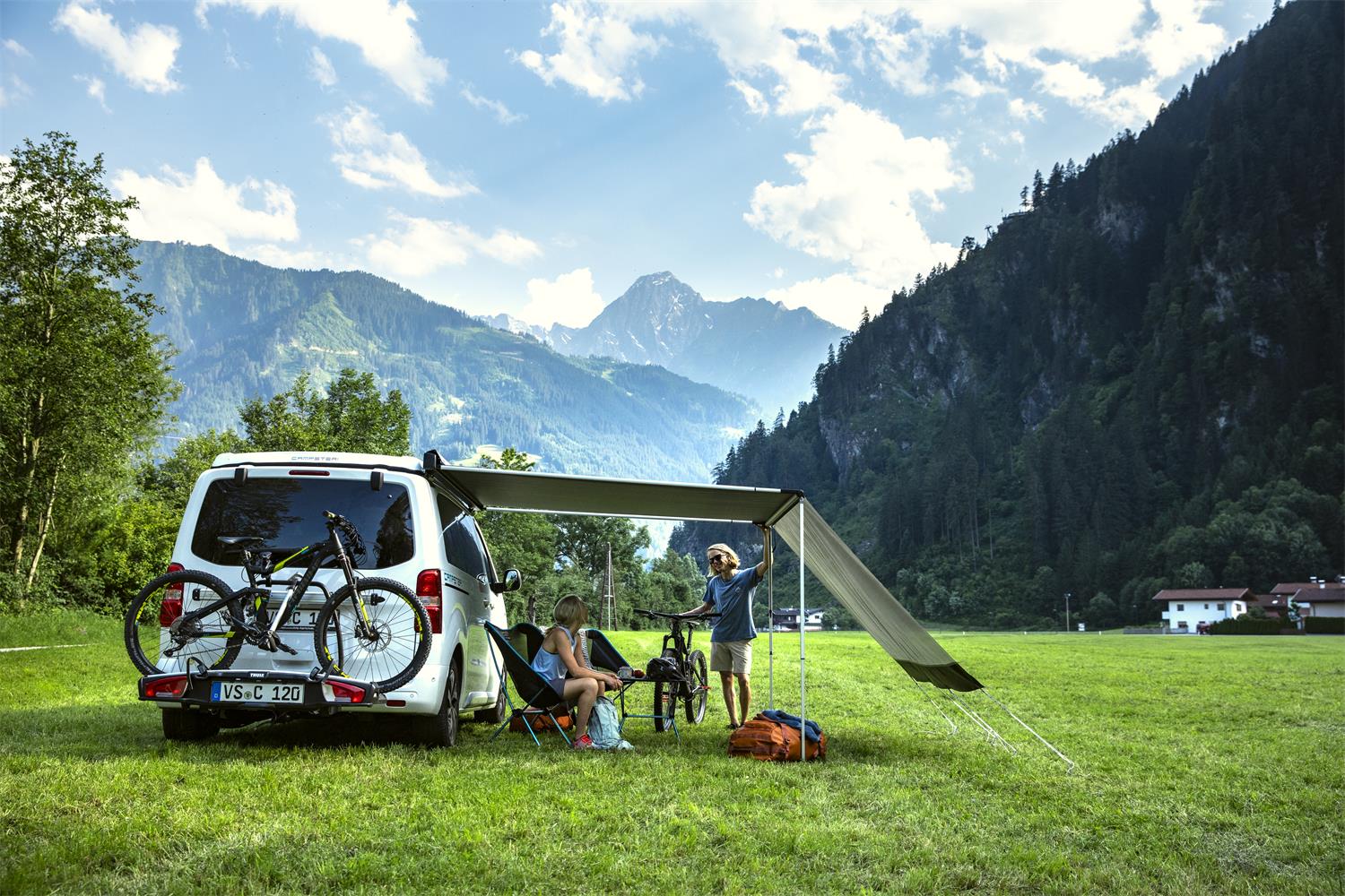 Thule 3200 Awning | Leisureshopdirect