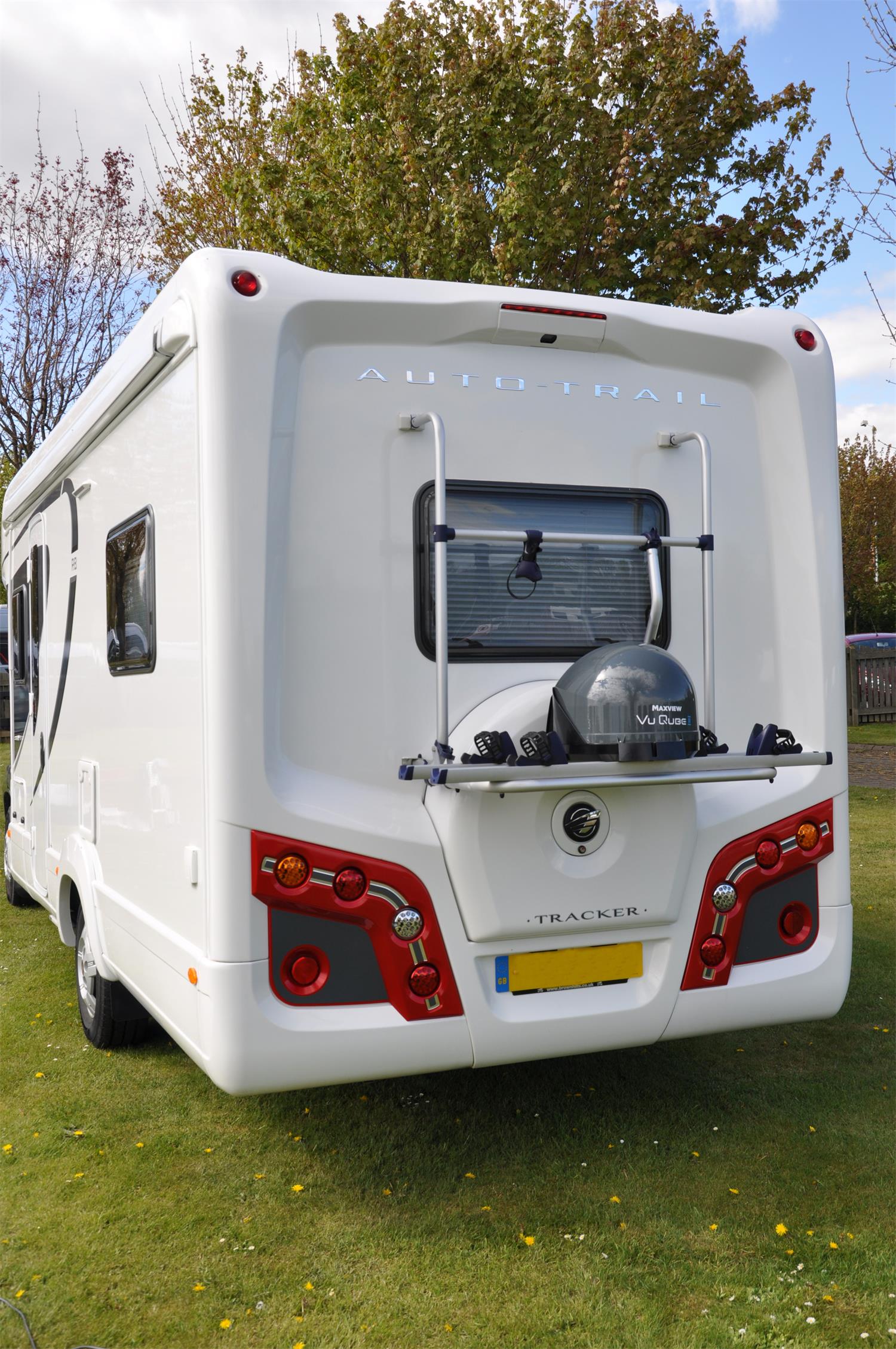 Maxview VuQube II Roof Mount and Portable Dome, White