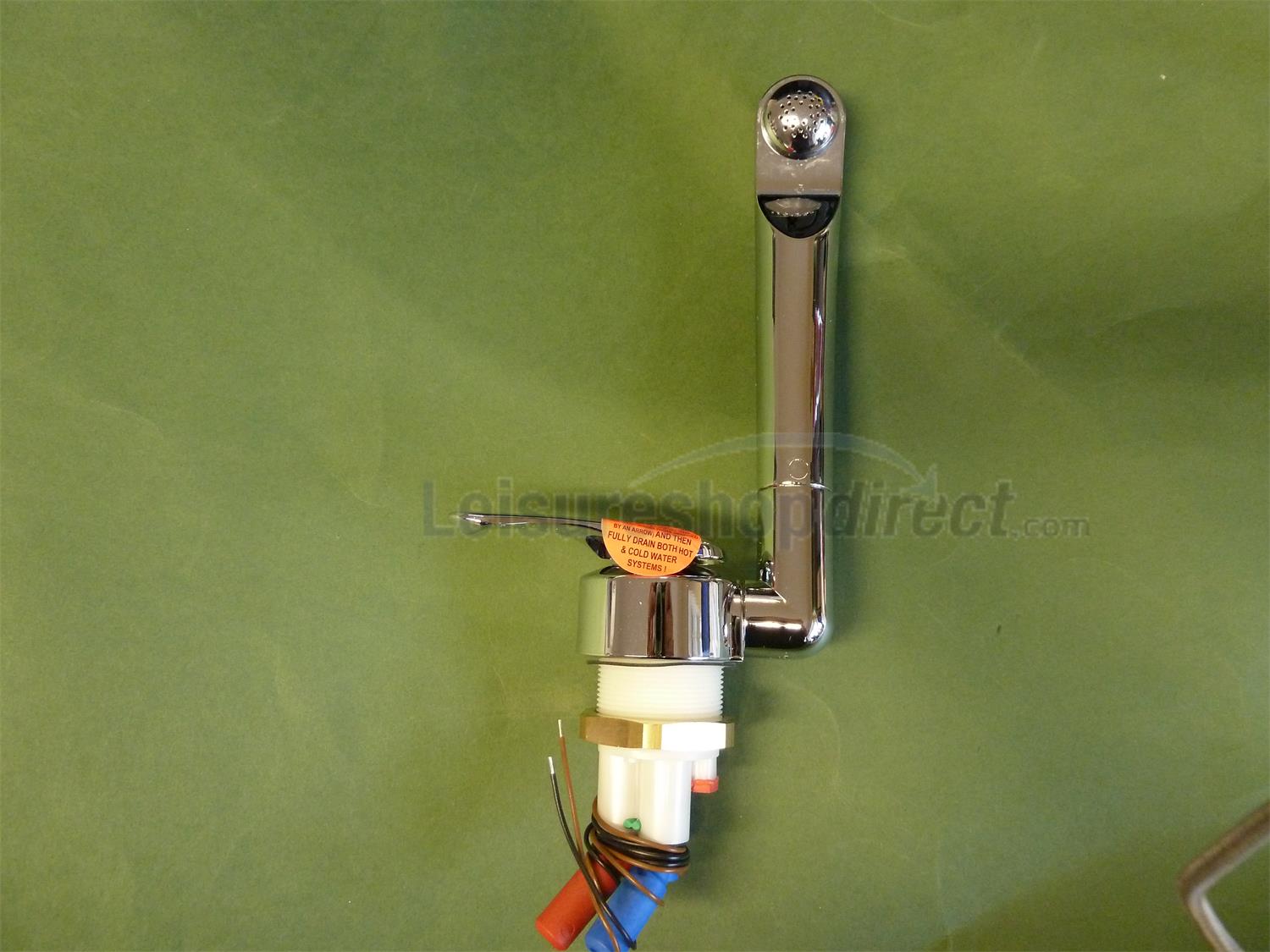 Reich Twist mixer tap R/H | Reich Taps | Leisureshopdirect