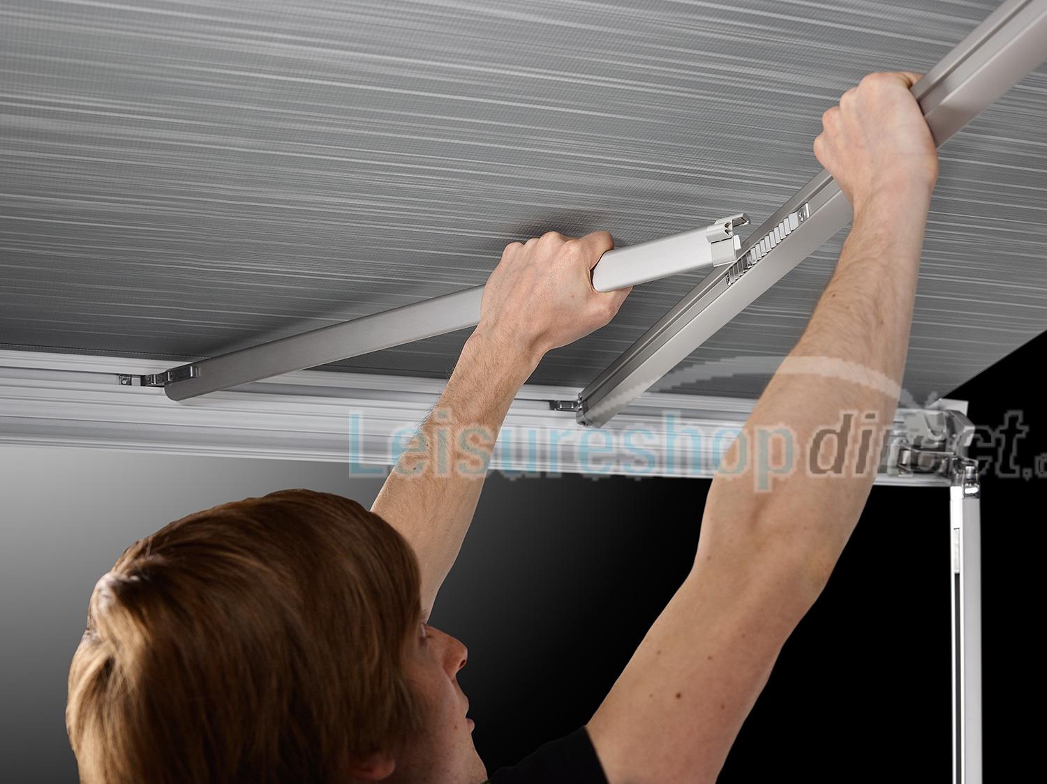 Thule Omnistor 5200 Awning, 4.05m (L) x 2.5m (Projection), White with ...